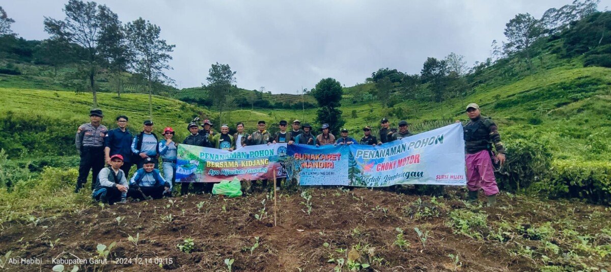 500 Bibit Pohon Ditanam di Gunung Congkrang: Wujud Nyata Sinergi Peduli ...